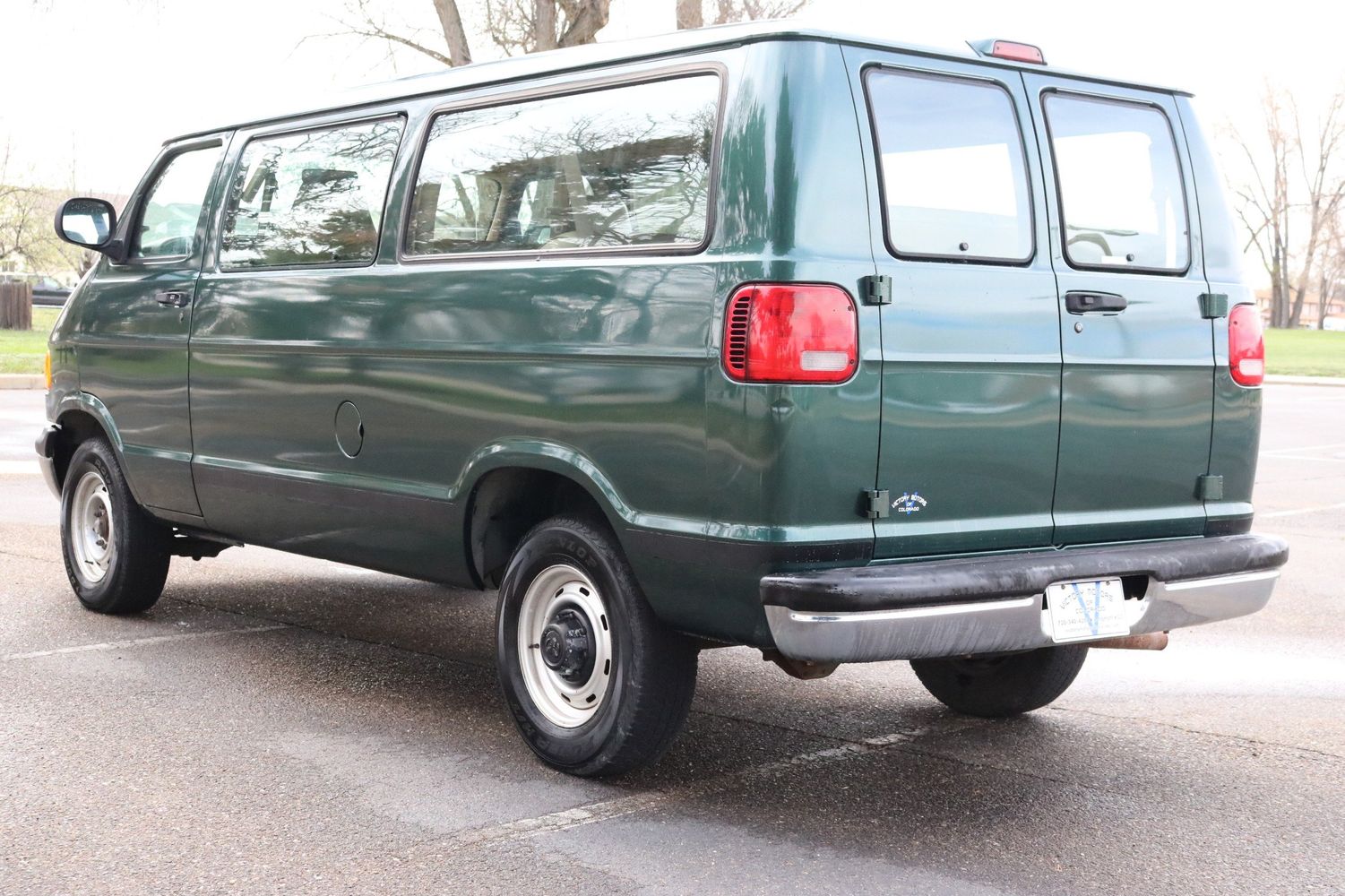 2000 Dodge Ram Wagon B2500 | Victory Motors of Colorado