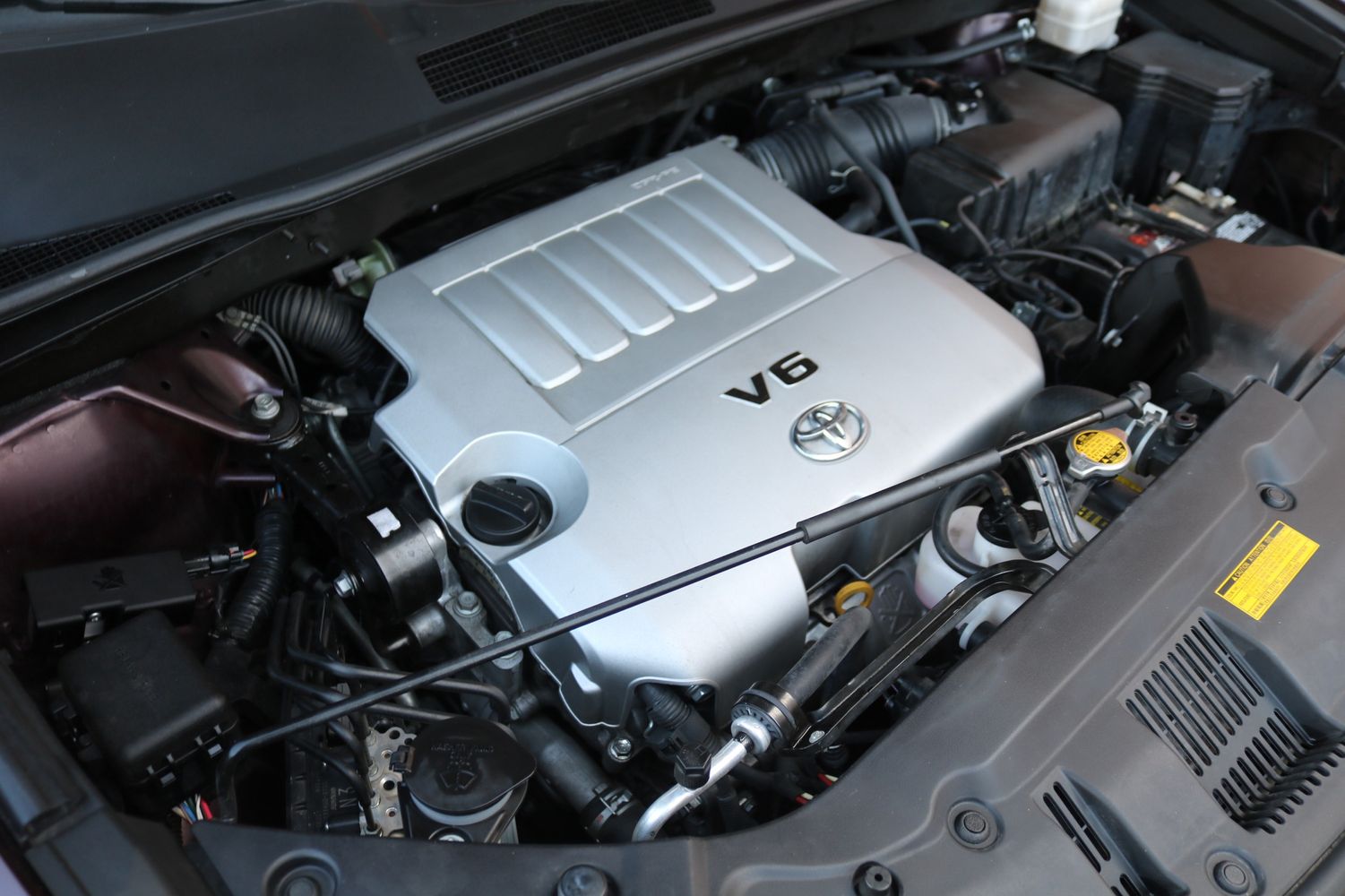 2012 Toyota Highlander AWD | Victory Motors of Colorado