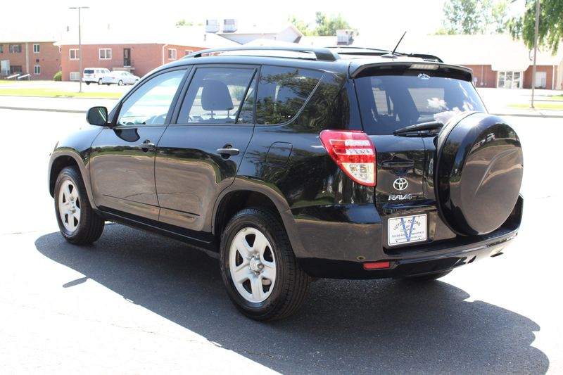 2012 Toyota RAV4 Photos