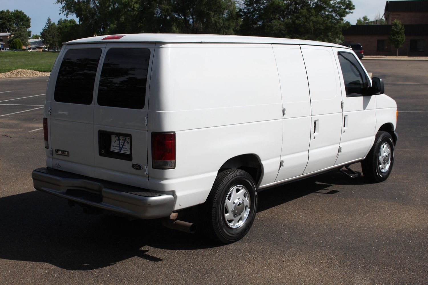 2006 Ford E-Series Cargo E-350 SD | Victory Motors of Colorado