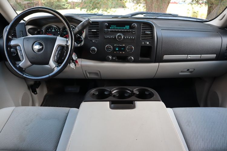 2009 Chevrolet Silverado 1500 LT | Victory Motors of Colorado