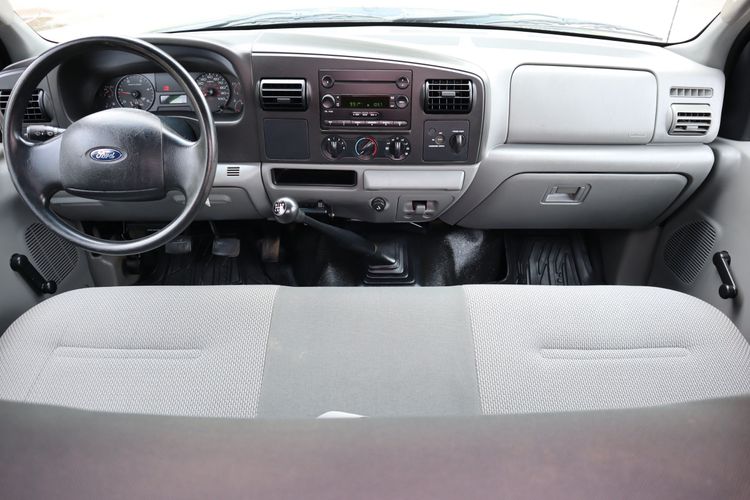 2006 Ford F-250 Super Duty XL | Victory Motors of Colorado