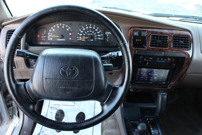 1996 Toyota 4Runner Photos