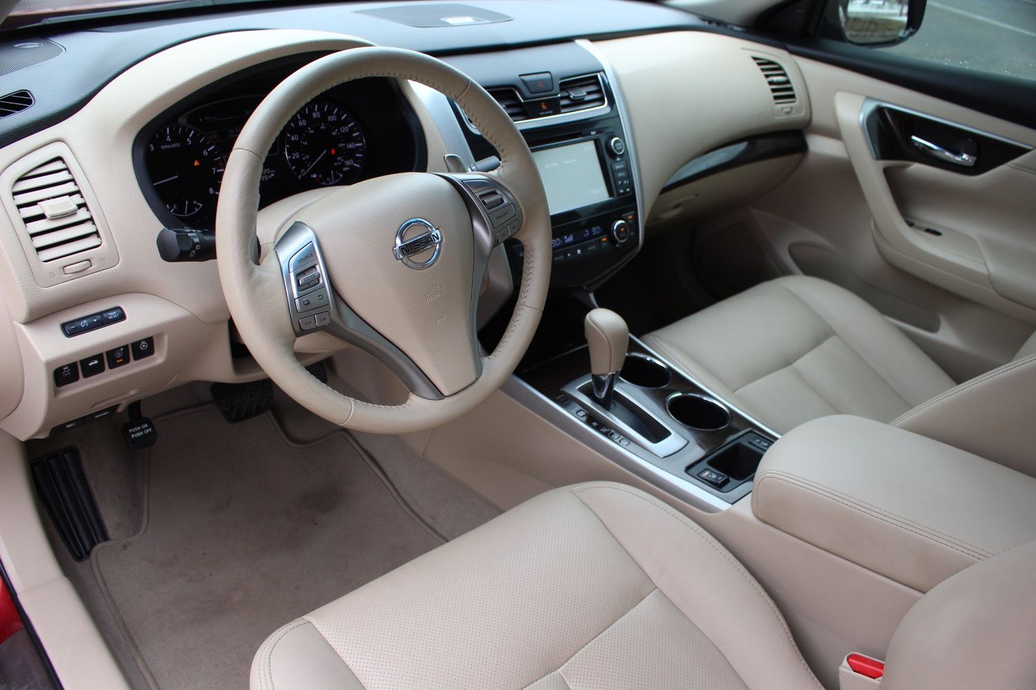 2014 Nissan Altima 3.5 SL | Victory Motors of Colorado