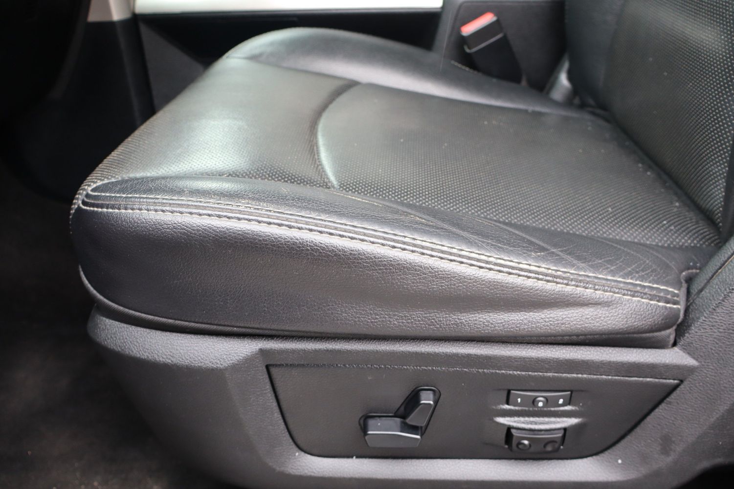 2017 Ram Pickup 1500 Laramie | Victory Motors of Colorado