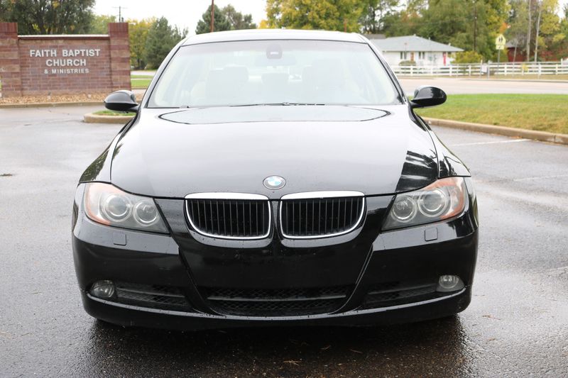 2006 BMW 325XI Photos