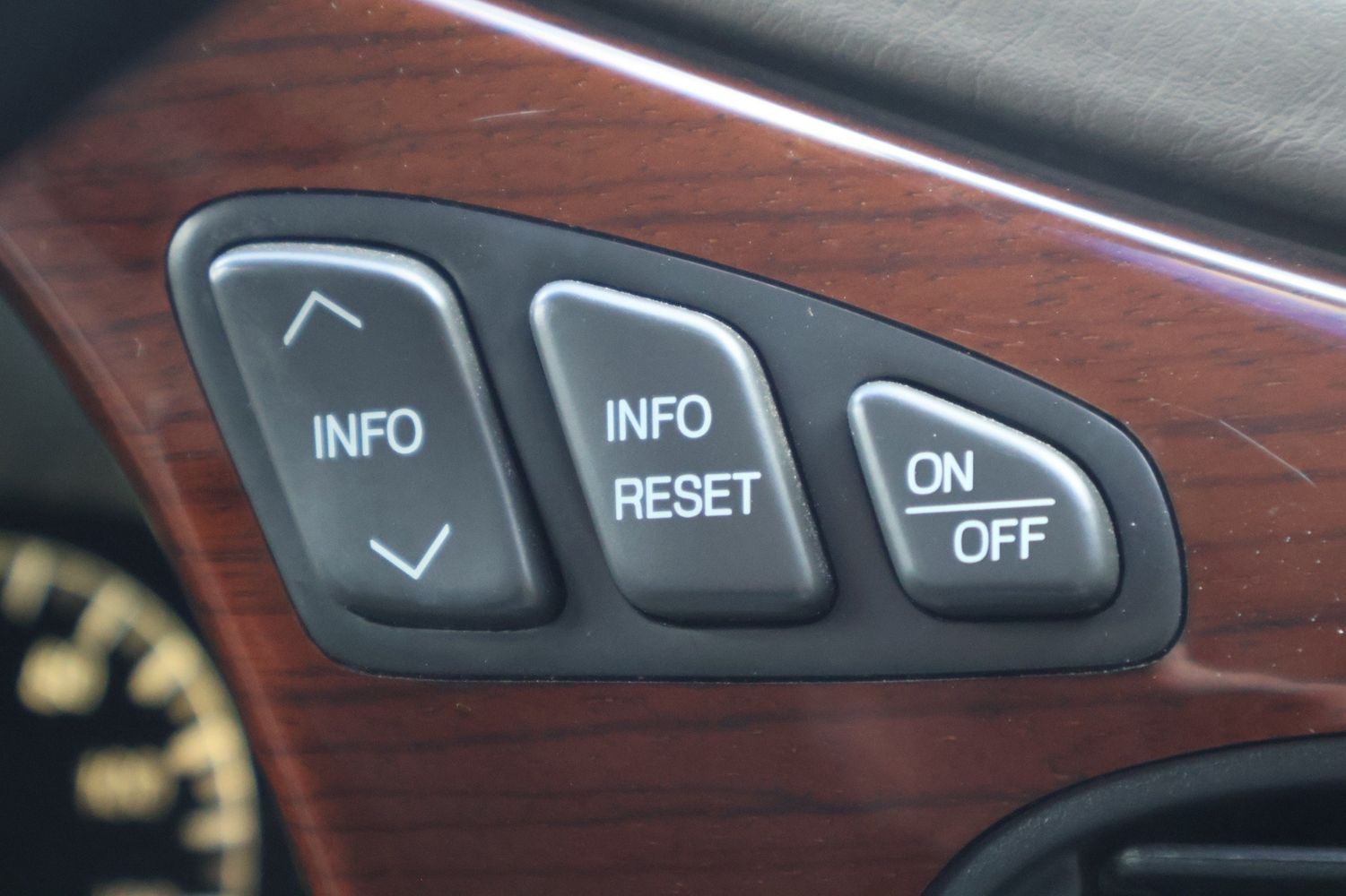 2002 Cadillac DeVille DHS | Victory Motors of Colorado