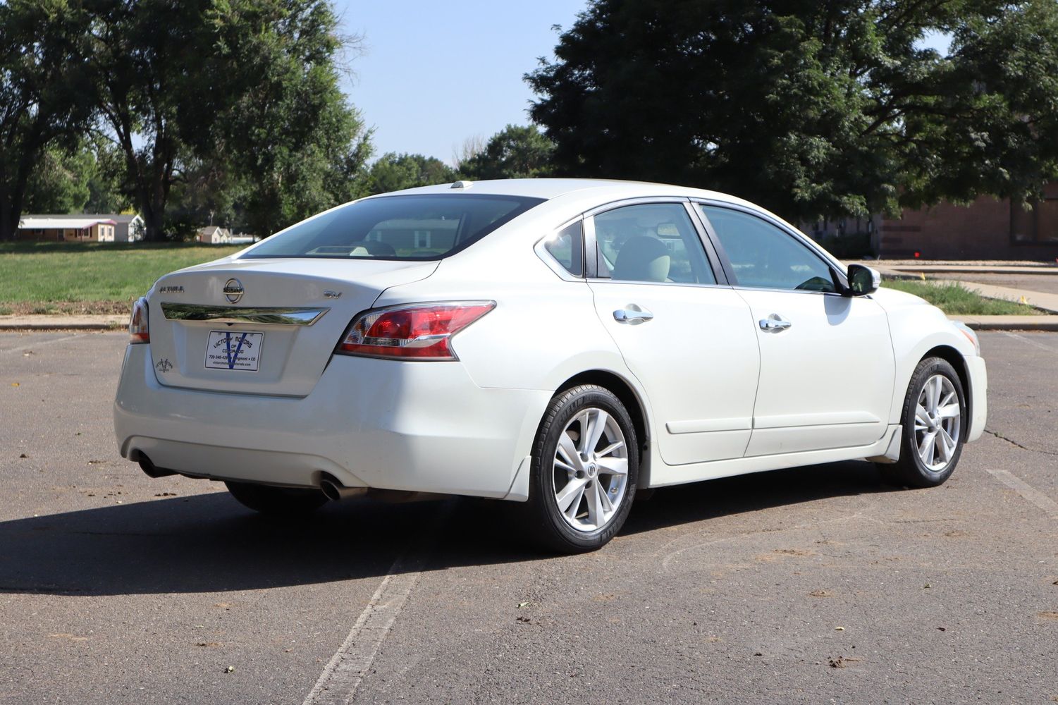 2015 Nissan Altima 2.5 SV | Victory Motors of Colorado