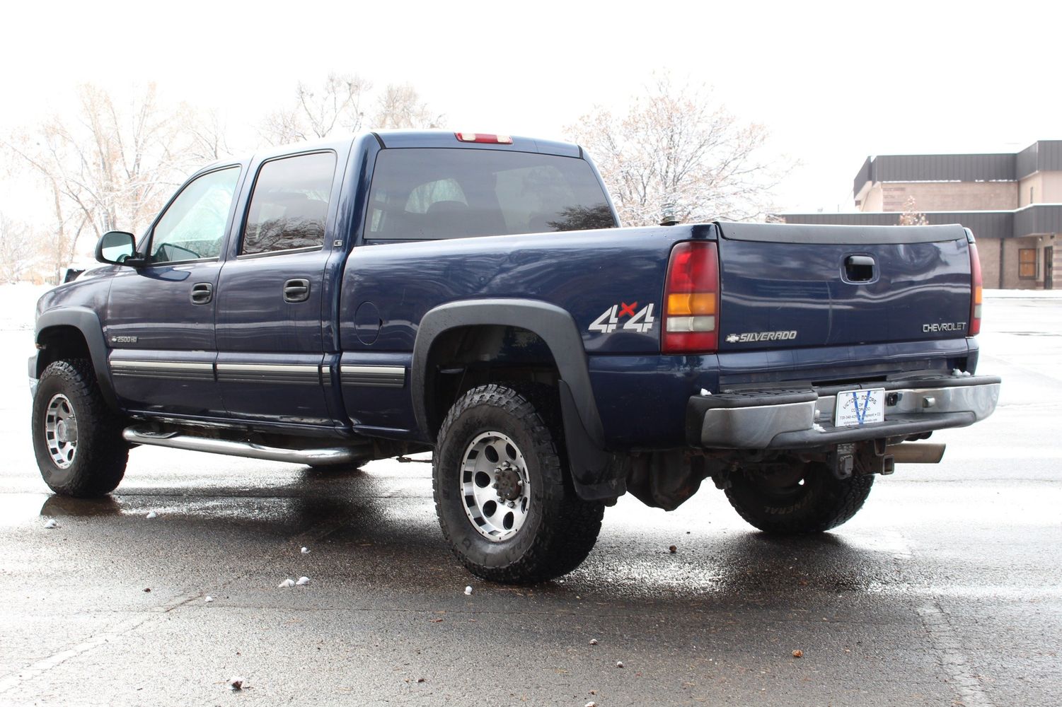 2001 Chevrolet Silverado 2500HD LS | Victory Motors of Colorado