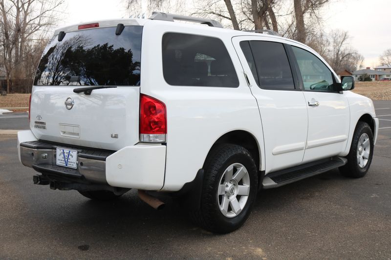 2004 Nissan Armada Photos
