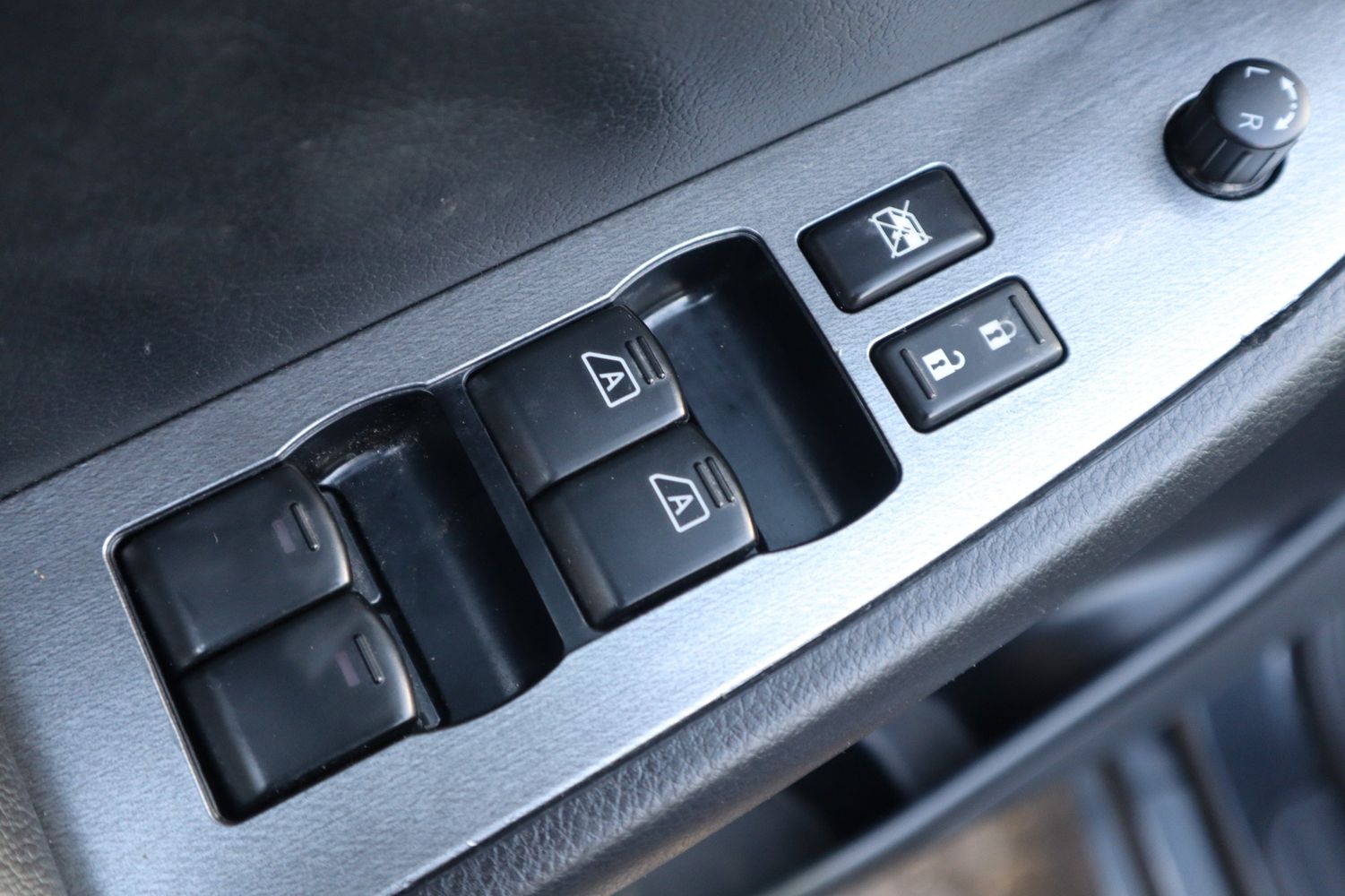 2012 Nissan Altima 3.5 SR | Victory Motors of Colorado