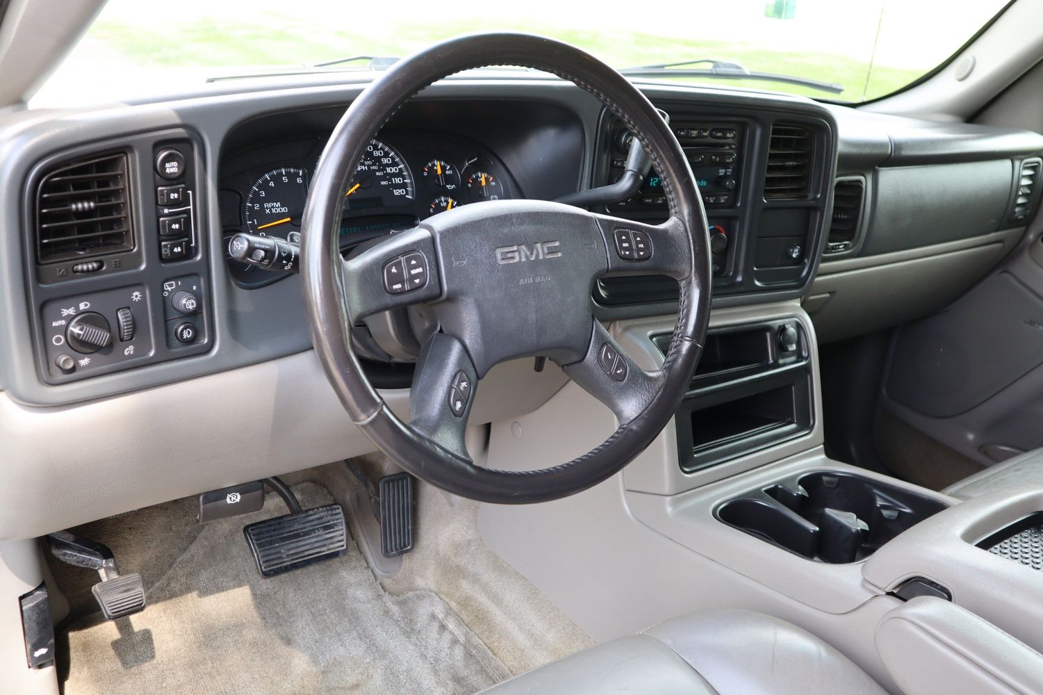 2005 GMC Yukon SLT | Victory Motors of Colorado