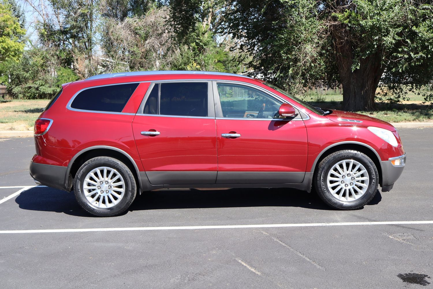 2010 Buick Enclave CXL | Victory Motors of Colorado