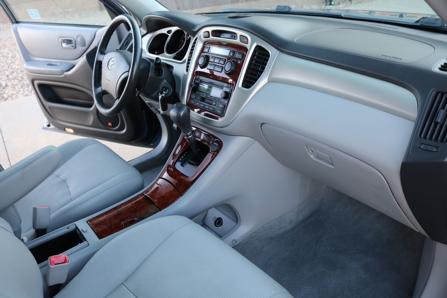 2007 Toyota Highlander Hybrid Limited | Victory Motors of Colorado