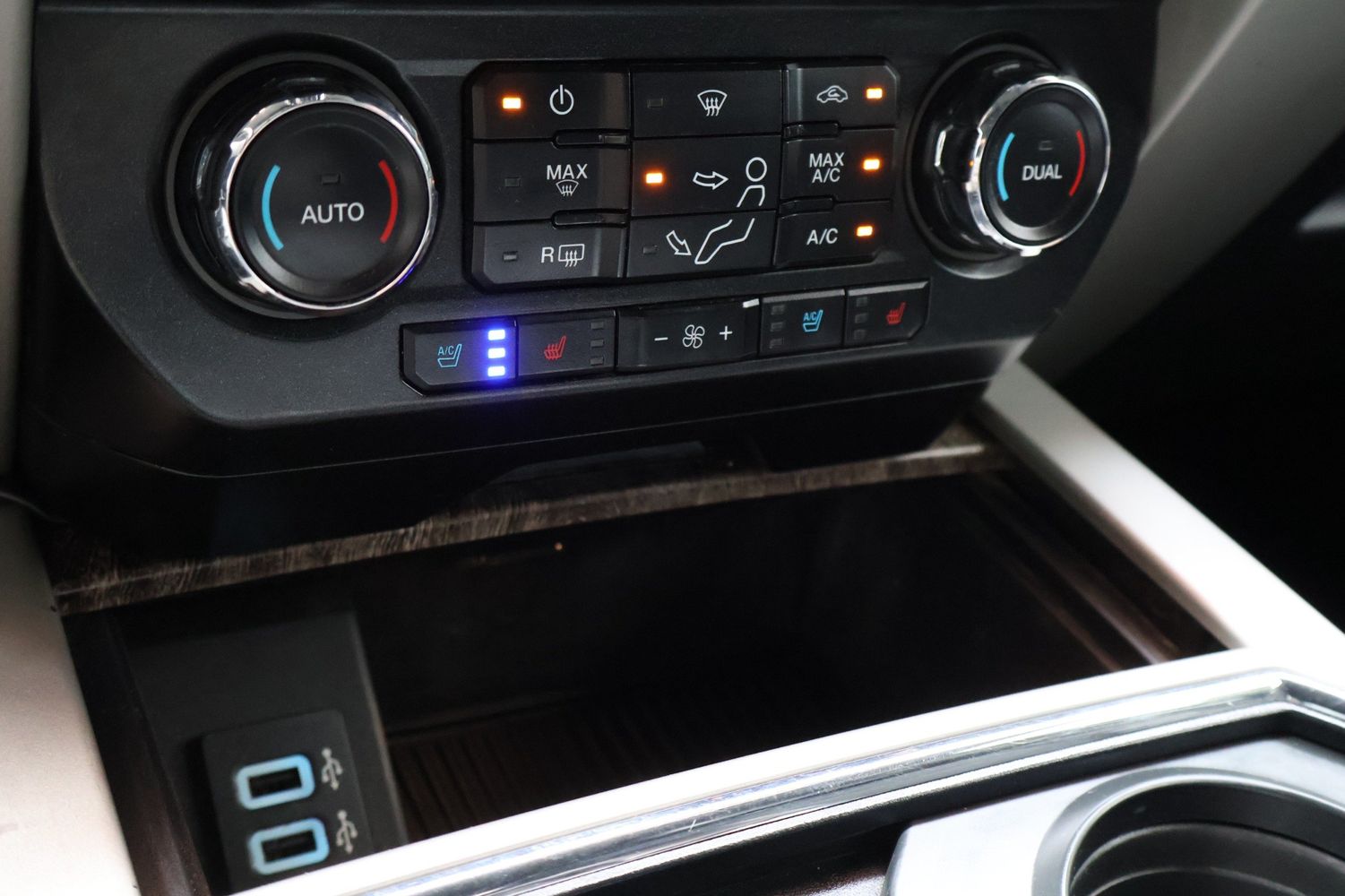 2017 Ford F-350 Super Duty Lariat | Victory Motors of Colorado