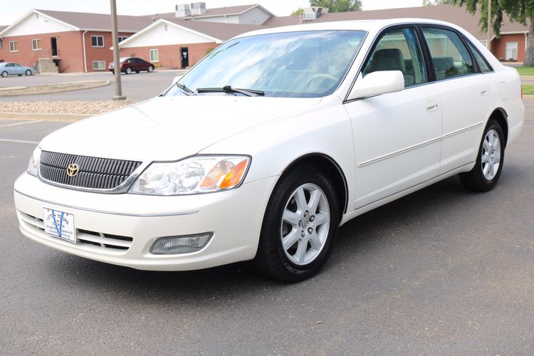 2002 Toyota Avalon XLS | Victory Motors of Colorado