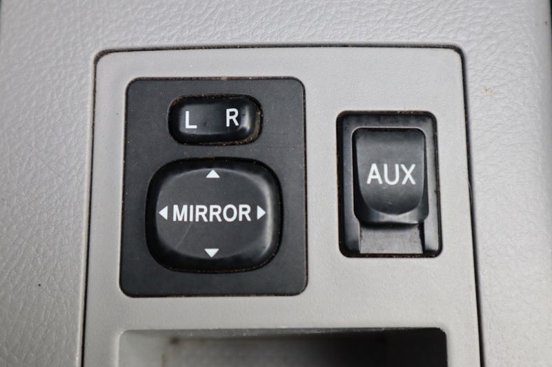 2011 Toyota RAV4 Photos