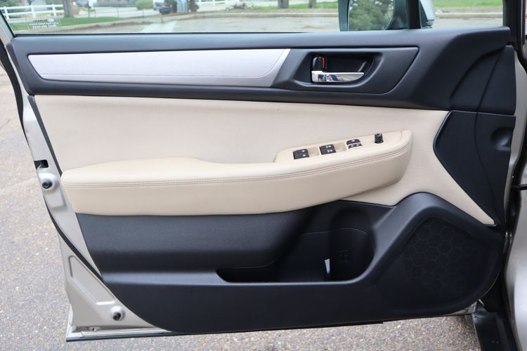 2016 Subaru Outback 2.5i Premium | Victory Motors of Colorado