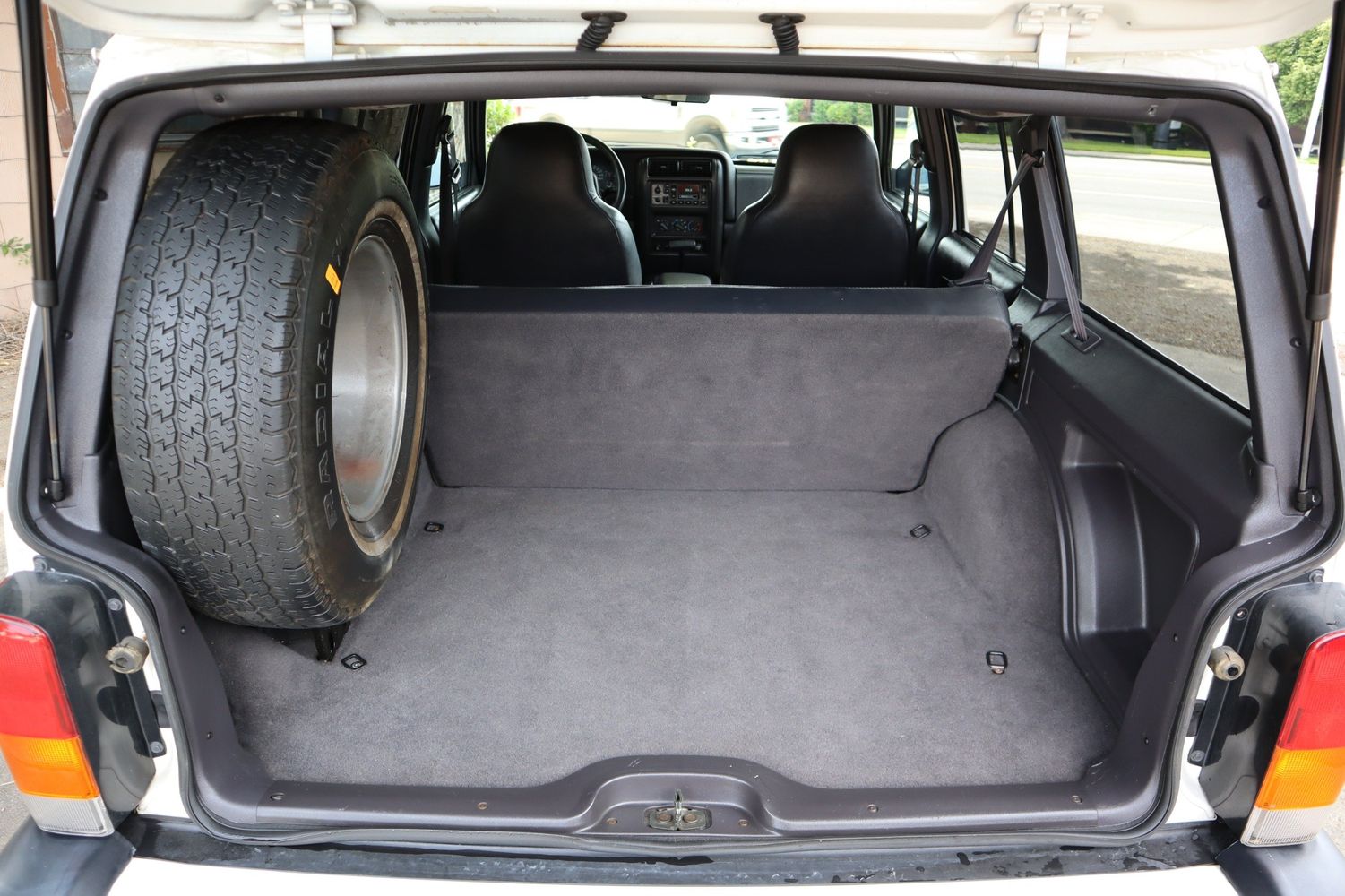 2001 Jeep Cherokee Sport | Victory Motors of Colorado