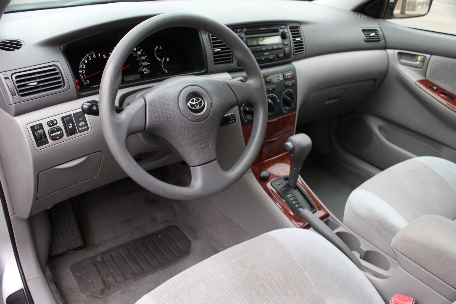 2008 Toyota Corolla LE | Victory Motors of Colorado