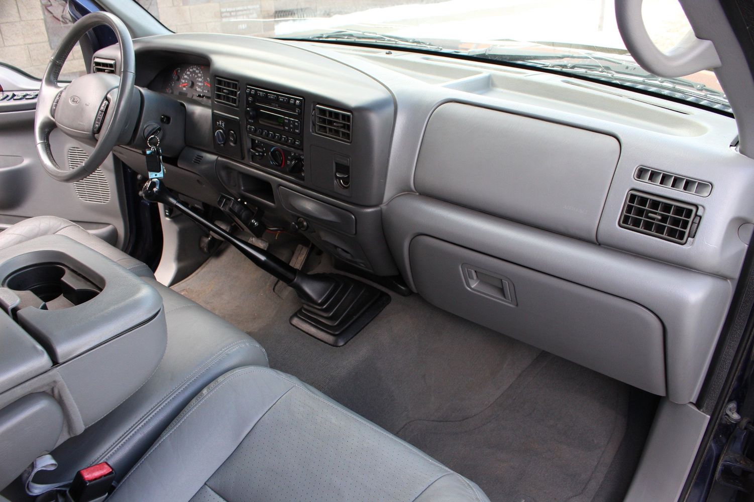 2002 Ford F-350 Super Duty Lariat | Victory Motors of Colorado