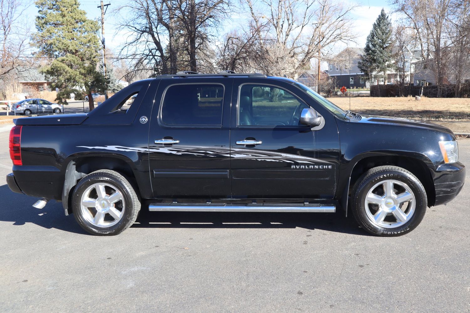 2013 Chevrolet Avalanche LT Black Diamond | Victory Motors of Colorado