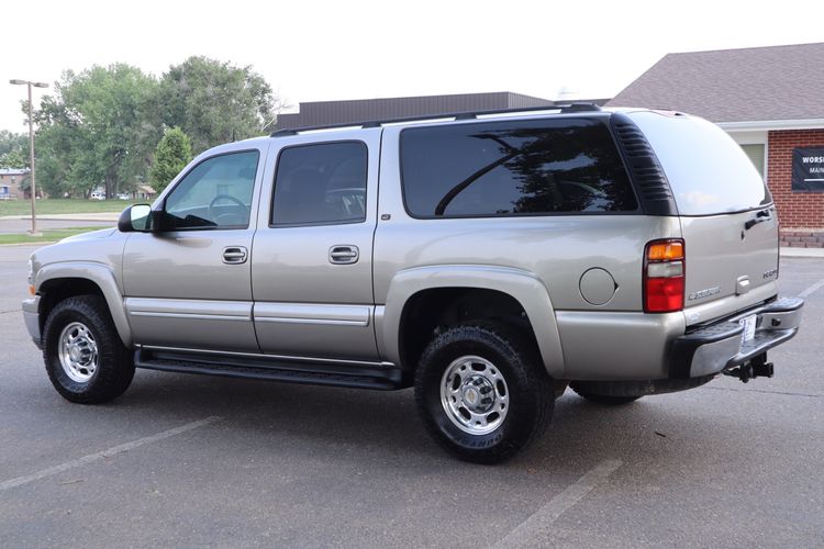 2003 Chevrolet Suburban 2500 LT | Victory Motors of Colorado