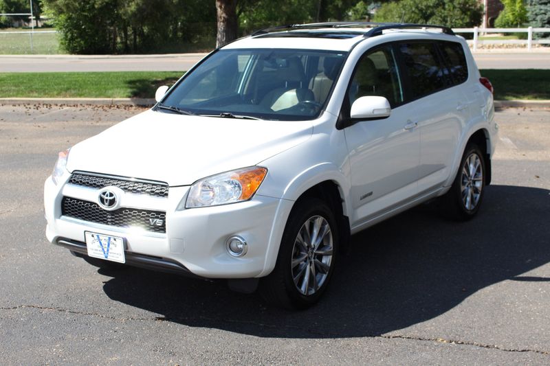 2012 Toyota RAV4 Photos