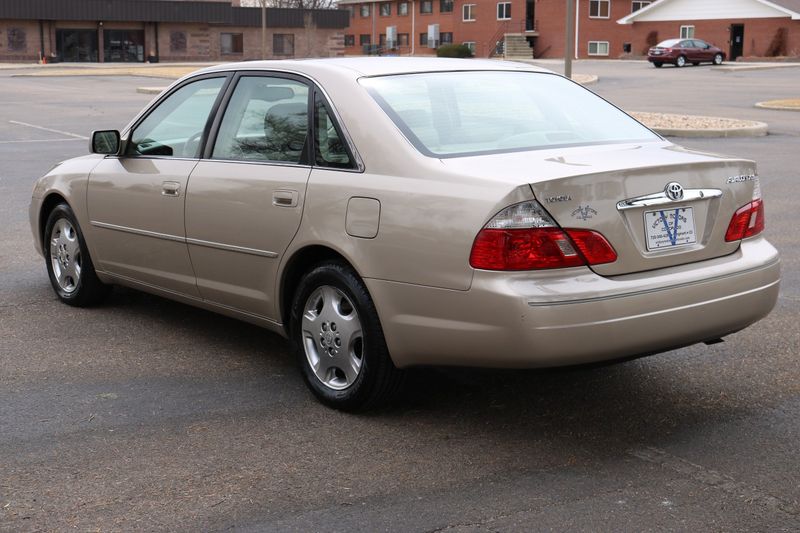 2003 Toyota Avalon Photos