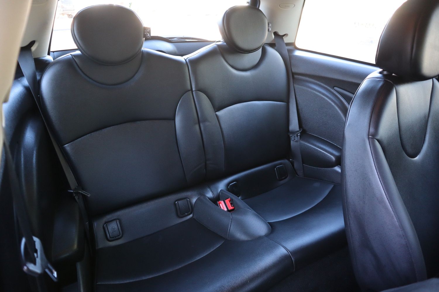 2012 MINI Cooper Hardtop Base | Victory Motors of Colorado