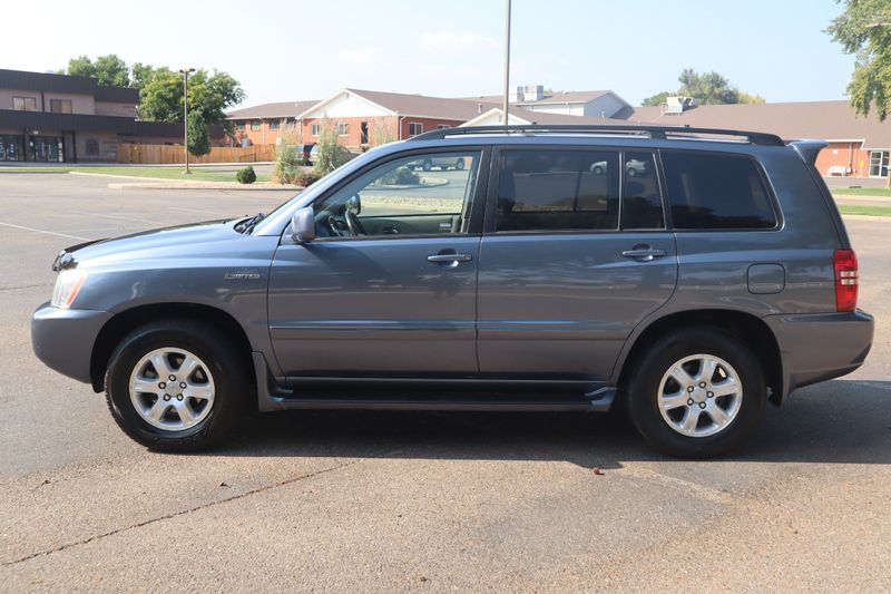 2002 Toyota Highlander Photos