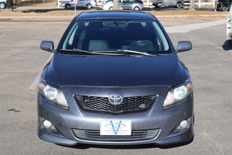 2010 Toyota Corolla Photos