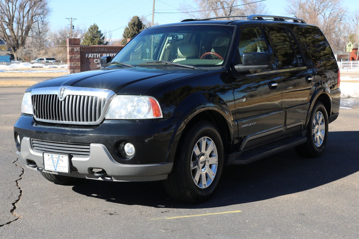2004 Lincoln Navigator Luxury | Victory Motors of Colorado