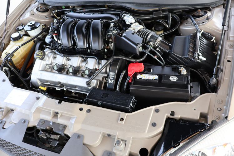 2004 Ford Taurus SEL | Victory Motors of Colorado