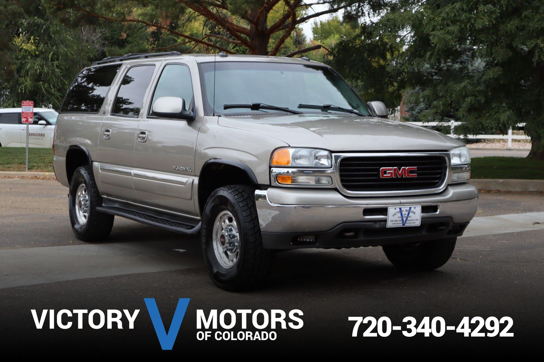 2003 GMC Yukon XL 2500 SLT | Victory Motors of Colorado