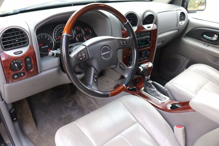 2006 GMC Envoy Denali | Victory Motors of Colorado