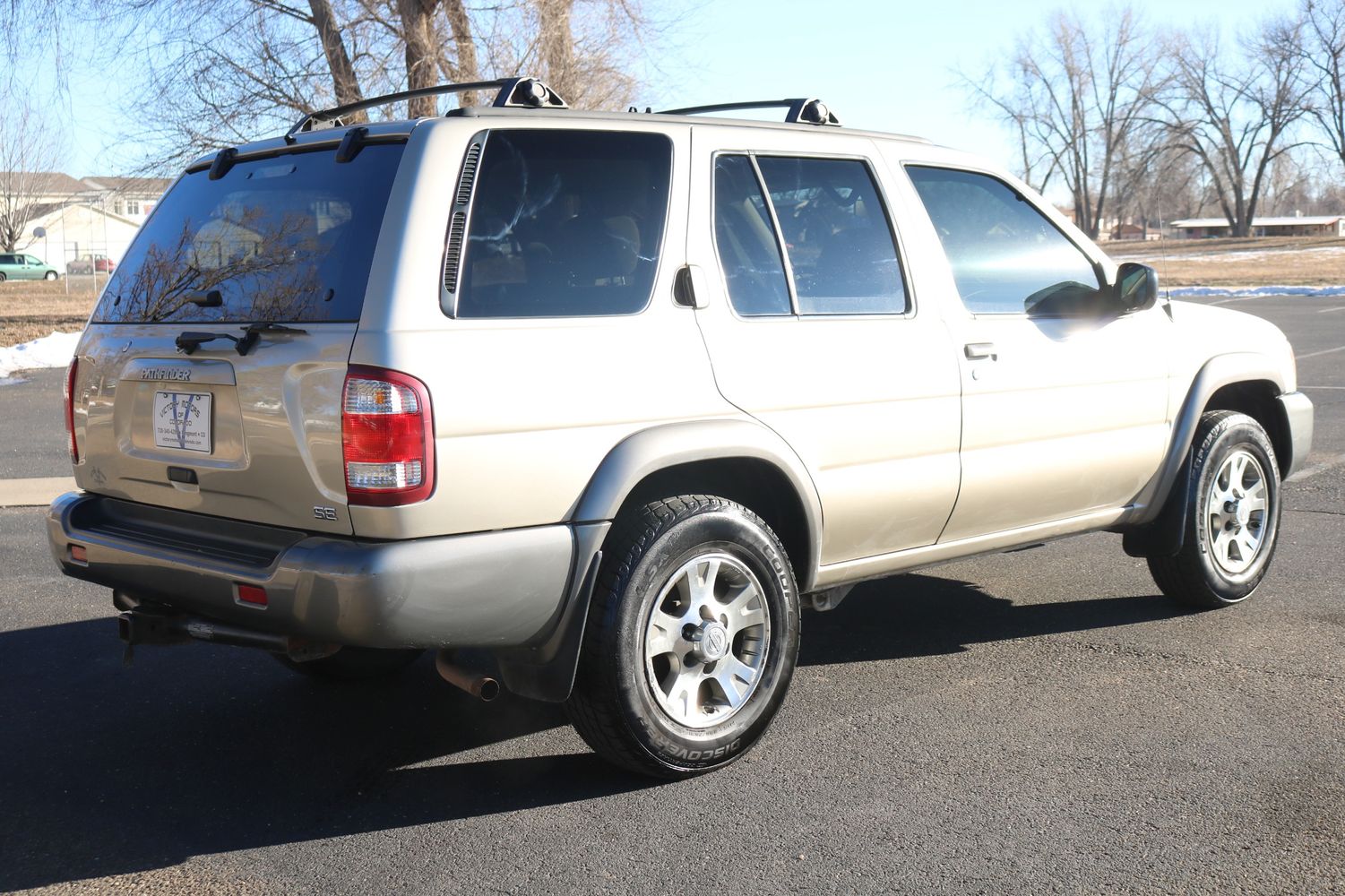 2000 Nissan Pathfinder SE | Victory Motors of Colorado
