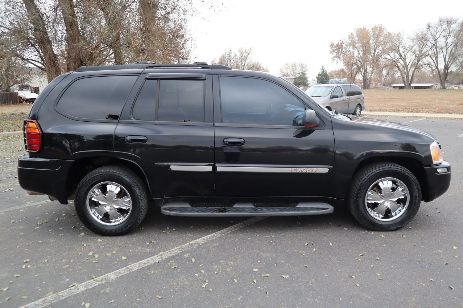 2002 GMC Envoy SLE | Victory Motors of Colorado