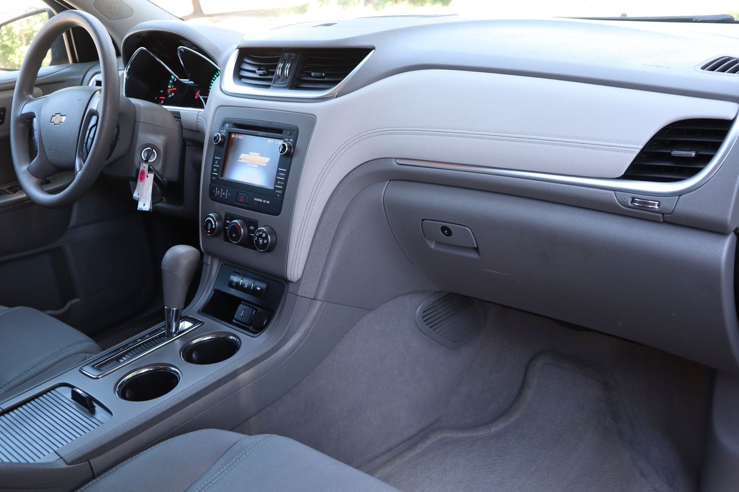 2015 Chevrolet Traverse LS | Victory Motors of Colorado