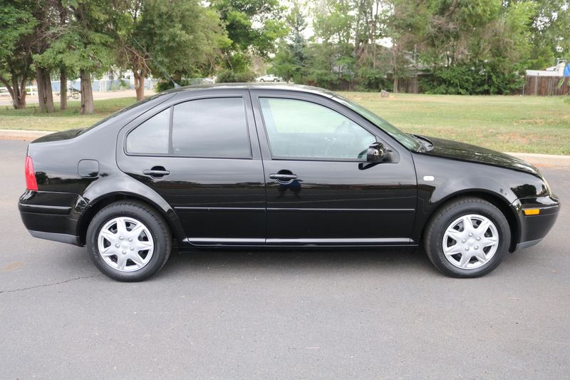 2003 Volkswagen Jetta Photos