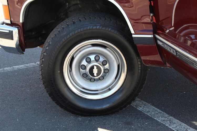 1997 Chevrolet C/K 2500 Series C2500 Cheyenne | Victory Motors of Colorado