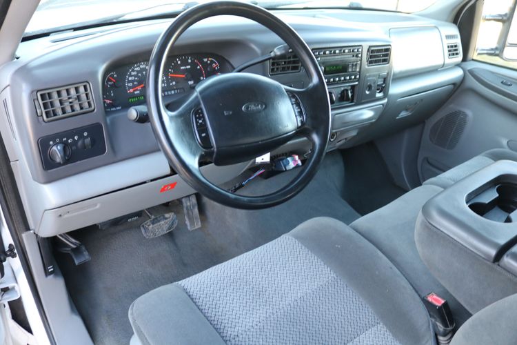 2002 Ford F-250 Super Duty XLT | Victory Motors of Colorado