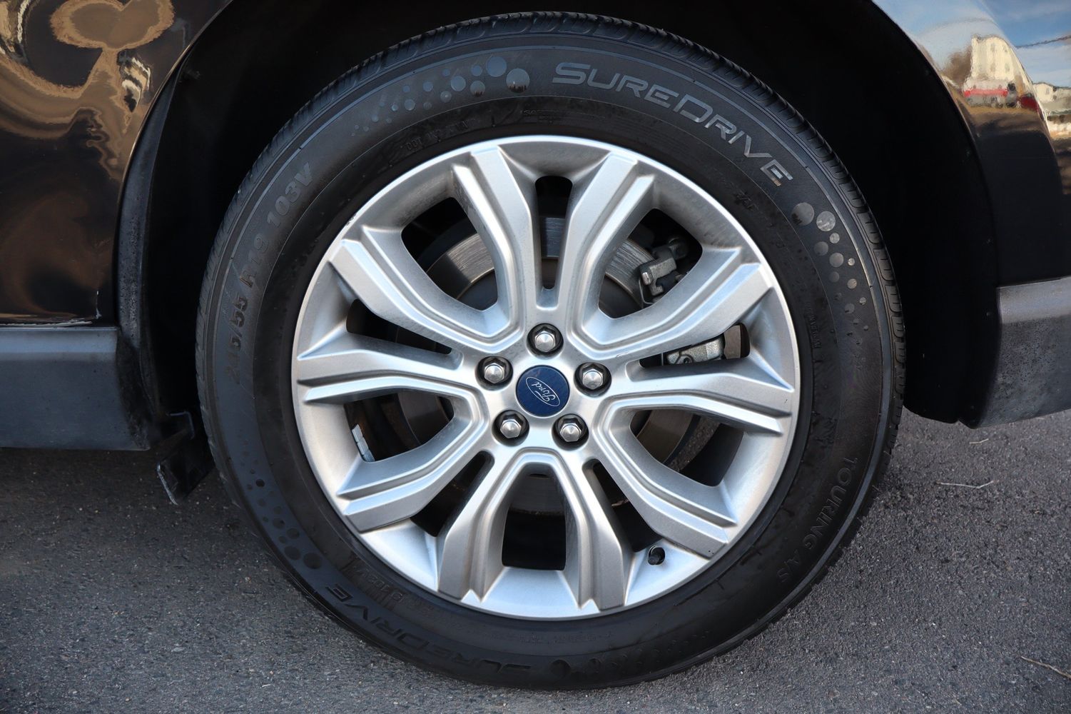 2022 Ford Edge Titanium | Victory Motors of Colorado