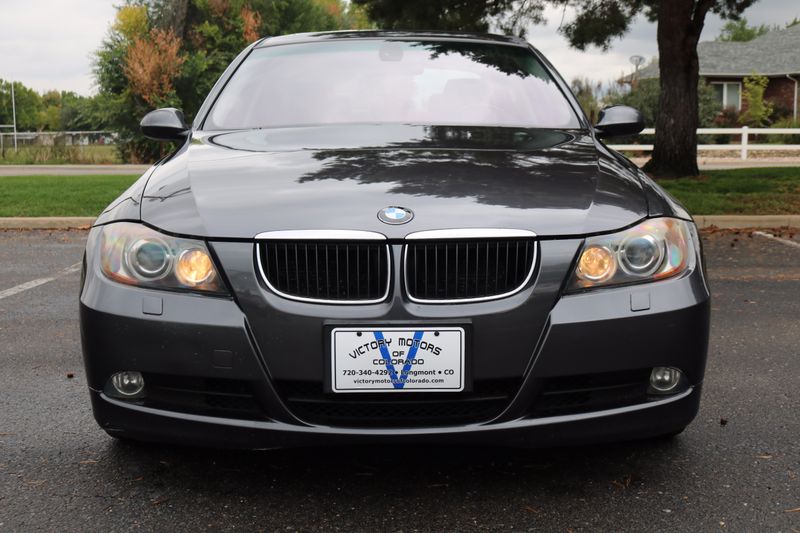 2006 BMW 325xi Photos