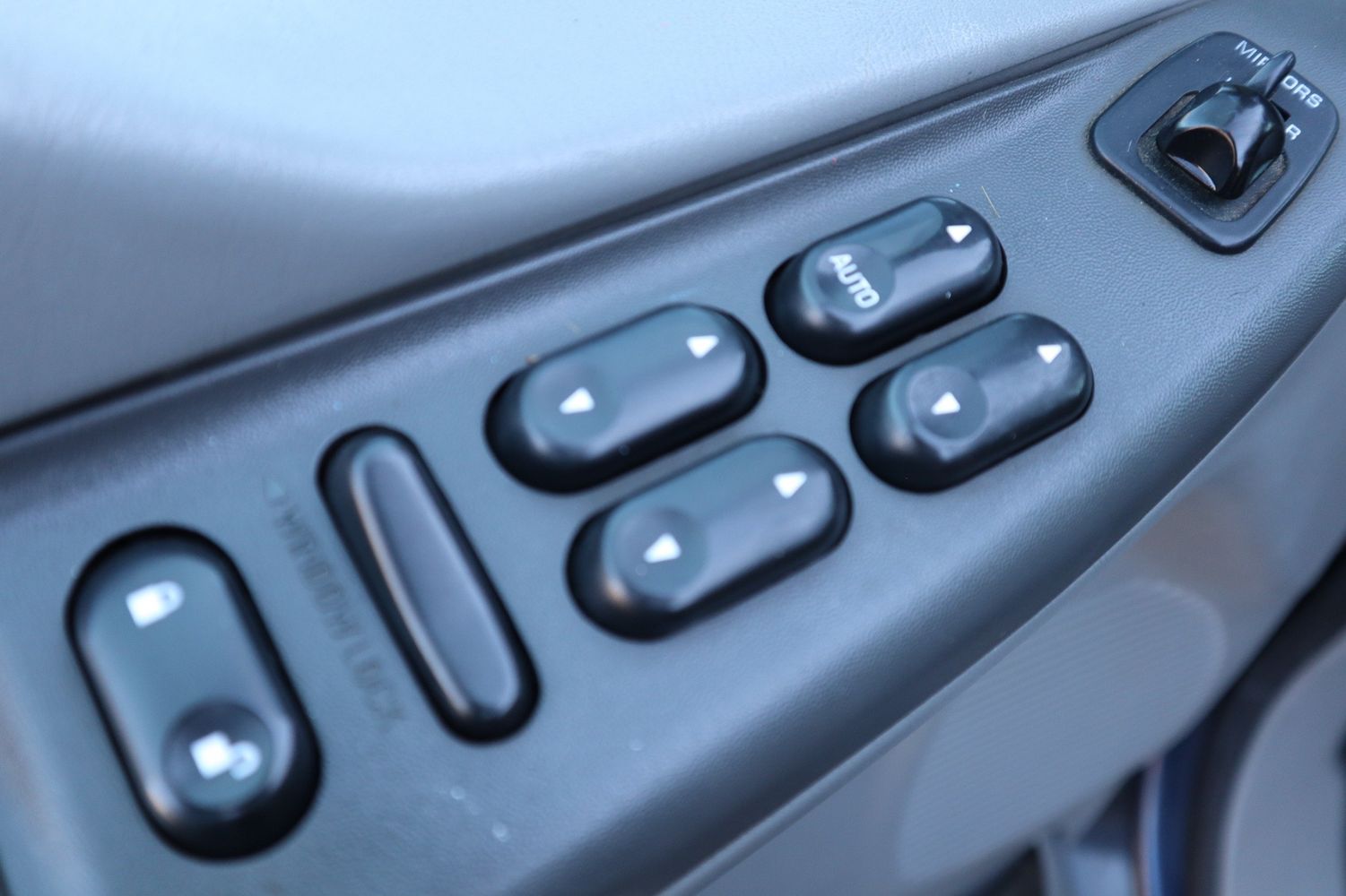 2004 Ford Excursion XLT | Victory Motors of Colorado