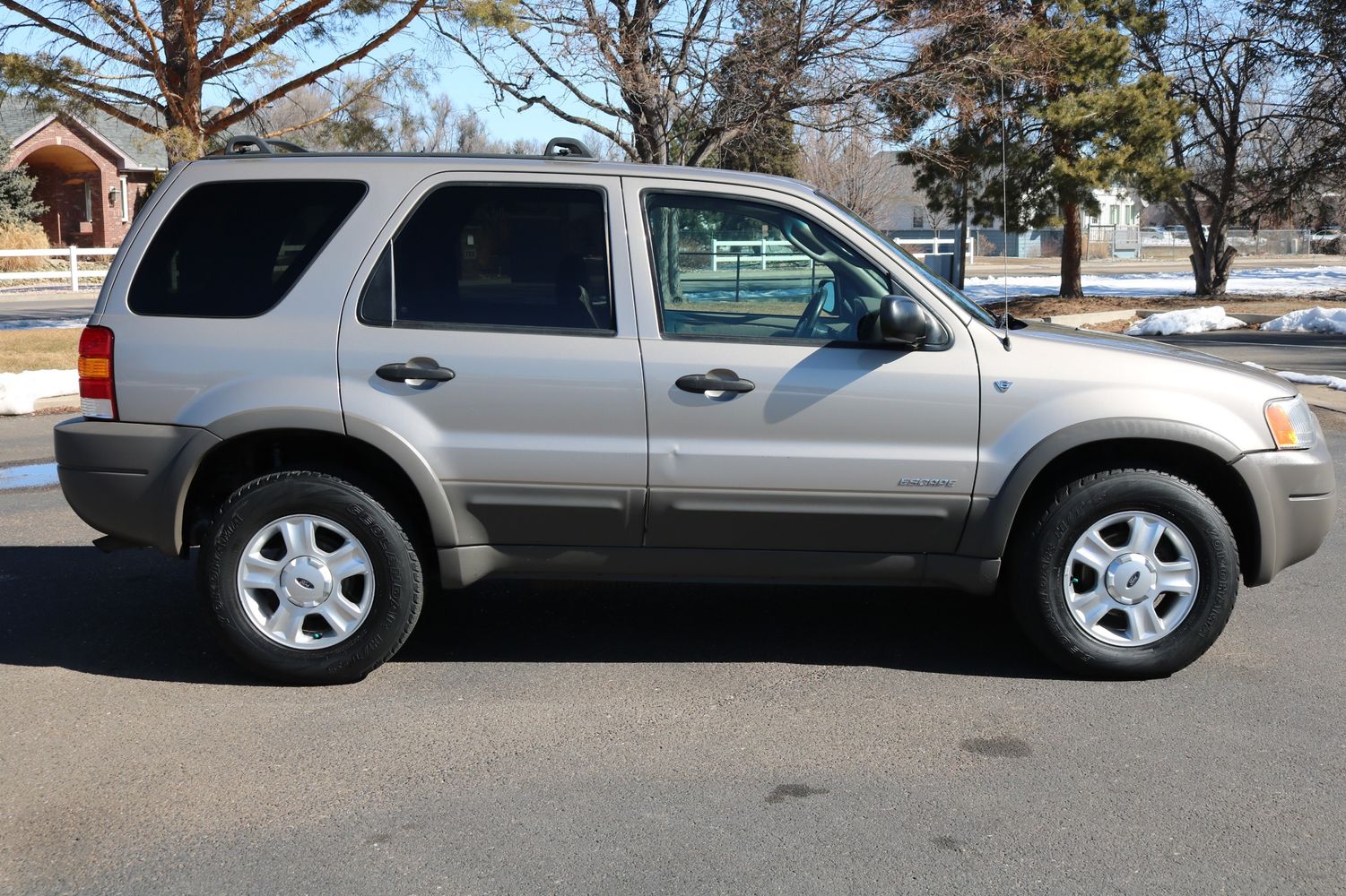 2001 Ford Escape XLT | Victory Motors of Colorado