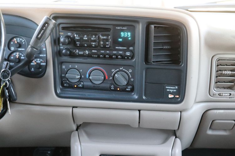 2002 GMC Sierra 2500HD Base | Victory Motors of Colorado