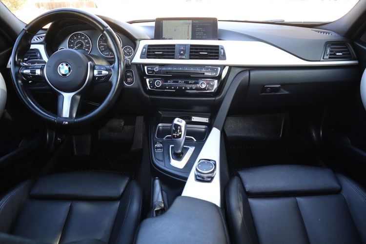 2016 BMW 3 Series 320i xDrive | Victory Motors of Colorado