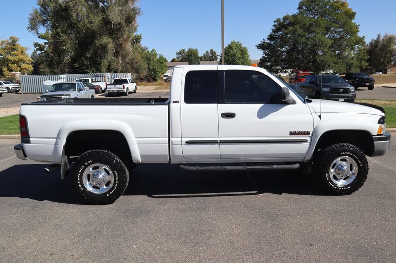 2002 Dodge Ram 2500 Photos