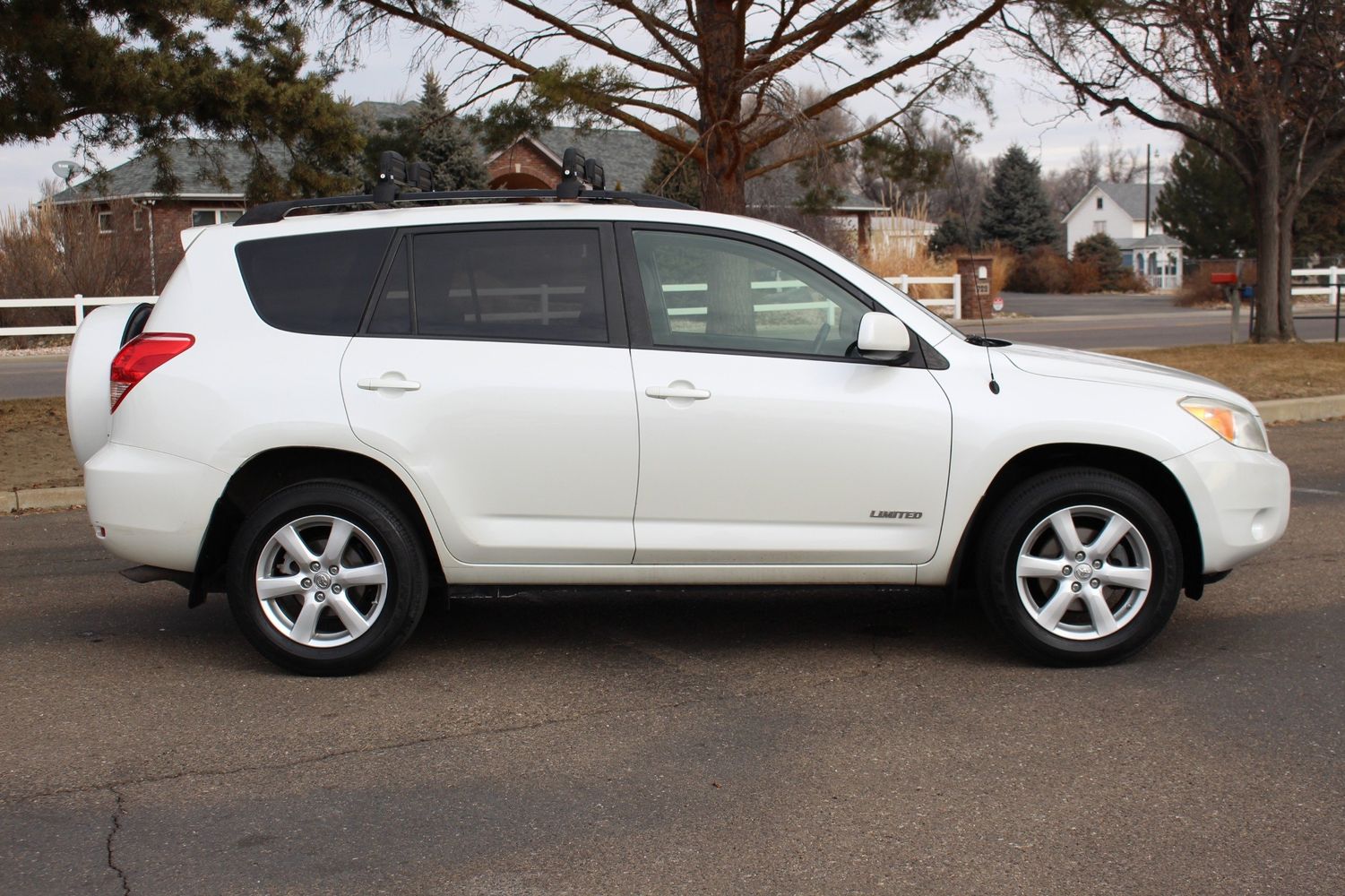 2008 Toyota RAV4 Limited | Victory Motors of Colorado